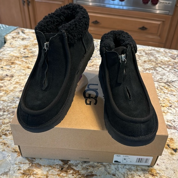 UGG | Shoes | New Ugg Ankle Zip Boot Brand New In Box A Great Look And ...